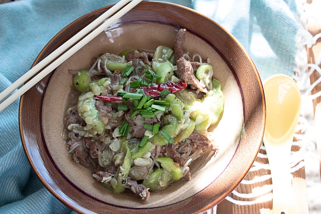 Beef with Edible Luffa (Thịt Bò Xào Mướp) | Simple Vietnamese Food