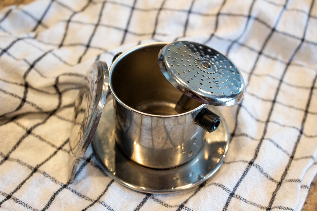 Cà Phê Sữa (Vietnamese Coffee) | Simple Vietnamese Food